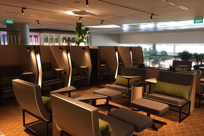 Singapore Changi Airport BLOSSOM - SATS & Plaza Premium Lounge at Terminal 4 - Is the BLOSSOM Lounge Worth It?
