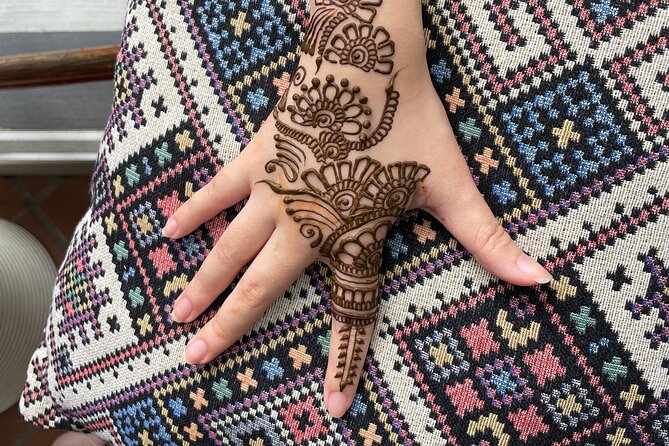 Singapore Essential Private Walking Tour - The Authentic Touch: What Travelers Love