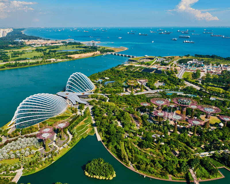 Singapore: Gardens by the Bay & Jurassic World with Pickup - FAQ