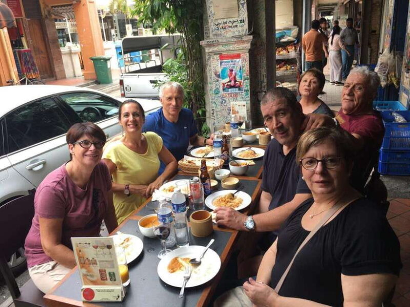 Singapore: Highlights & Hidden Gems Walking Tour - Review Highlights and What Travelers Love