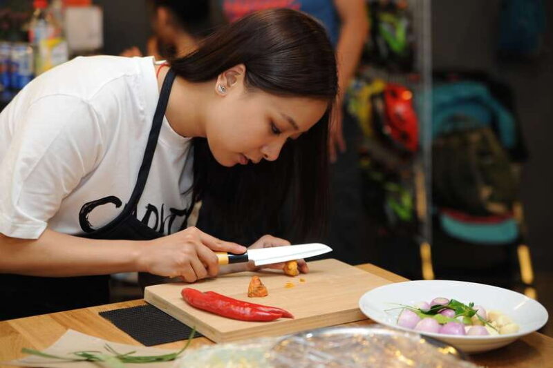 Singapore: Market-to-Table Experience and Cooking Class - The Renovation Consideration