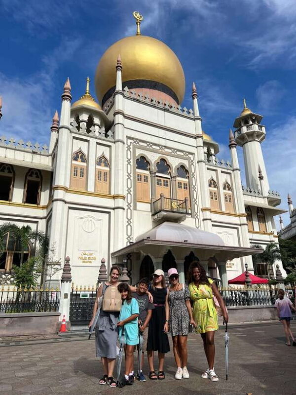 Singapore: Private Car Tour with Local Driver/Guide - Key Points