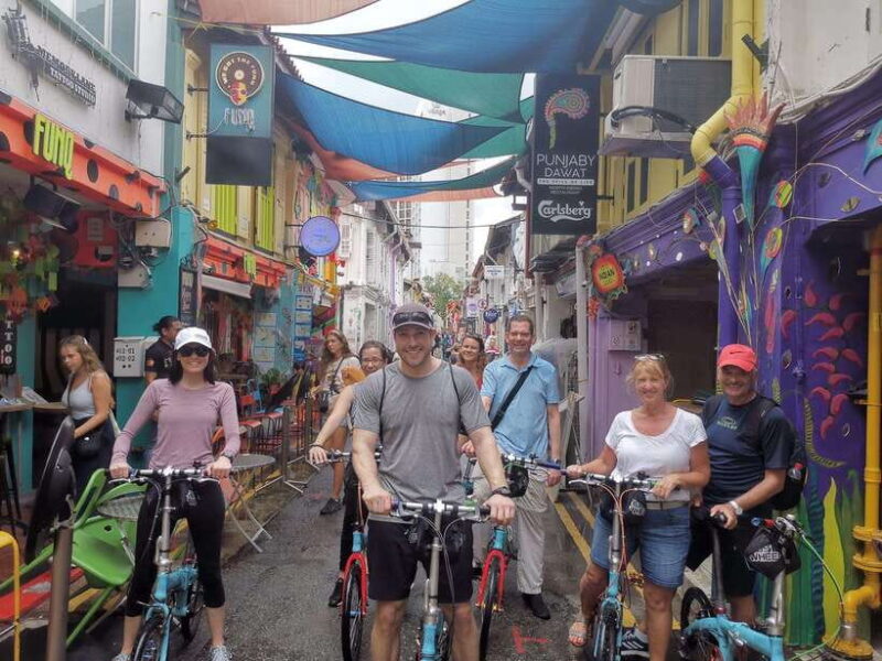Singapore: Private Historical & Highlight City Bike Tour - Key Points