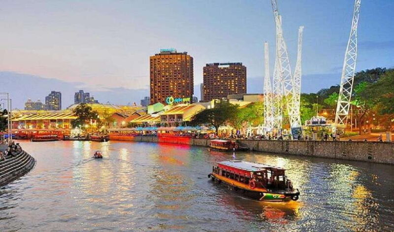 Singapore: Private Nighttime Sightseeing with River Cruise - FAQs