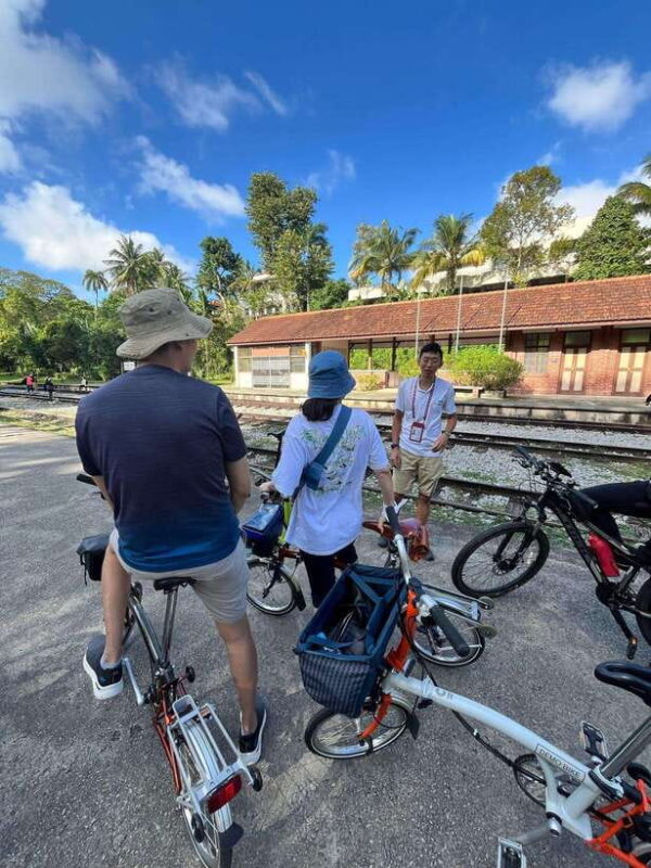 Singapore: Rail Corridor & Civic District Brompton Bike Tour - Who Would Love This Tour?