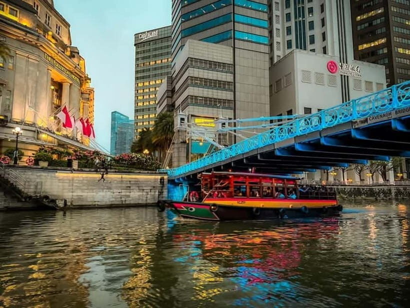 Singapore River Cruise and 2 Must-see Water Light Shows - What to Expect on the Tour