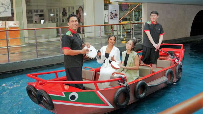Singapore: Sampan Boat Ride Ticket at the Marina Bay Sands - Final Thoughts: Who Will Enjoy This Experience?