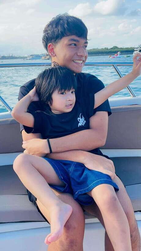 Singapore Speedboat Cruise & Marina Dining Combo - An Up-Close Look at the Experience