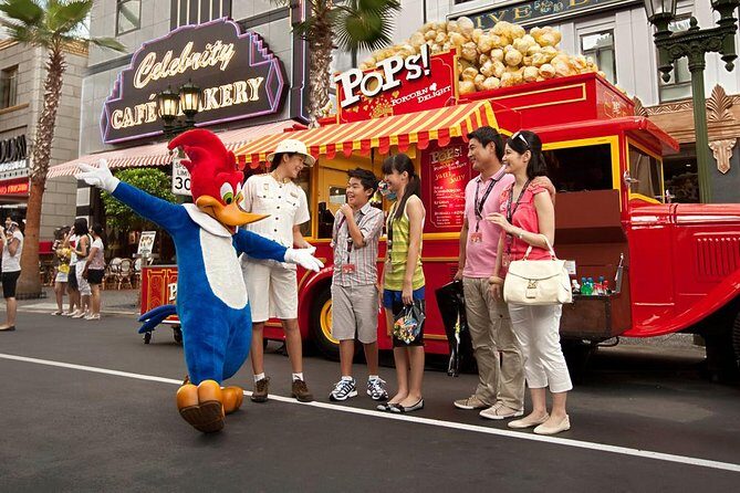 Singapore Universal Studio & S.E.A Aquarium-COMBO One-Day Pass(Shared transfer) - Itinerary Breakdown