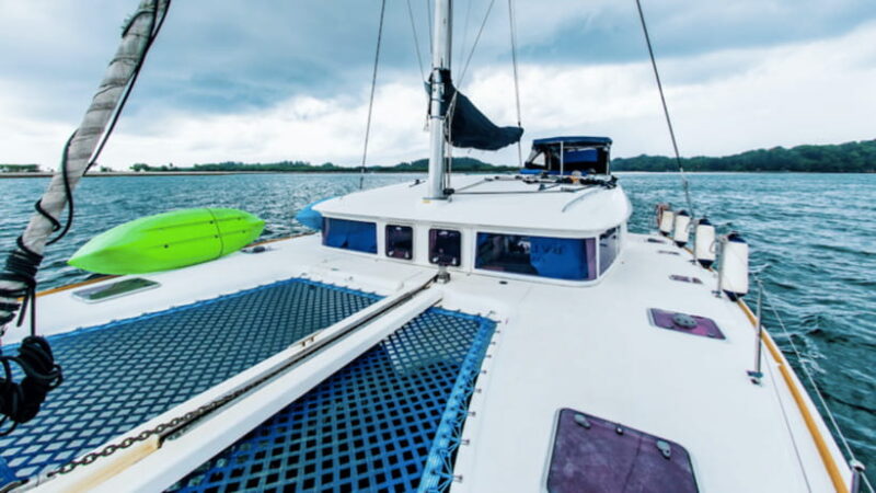 Singapore Yacht Charter onboard SunRise - The Experience Provider: White Sails Yacht