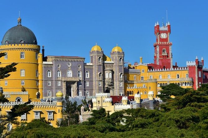 Sintra / Cabo da Roca / Cascais full day all inclusive lunch and entrees - FAQs