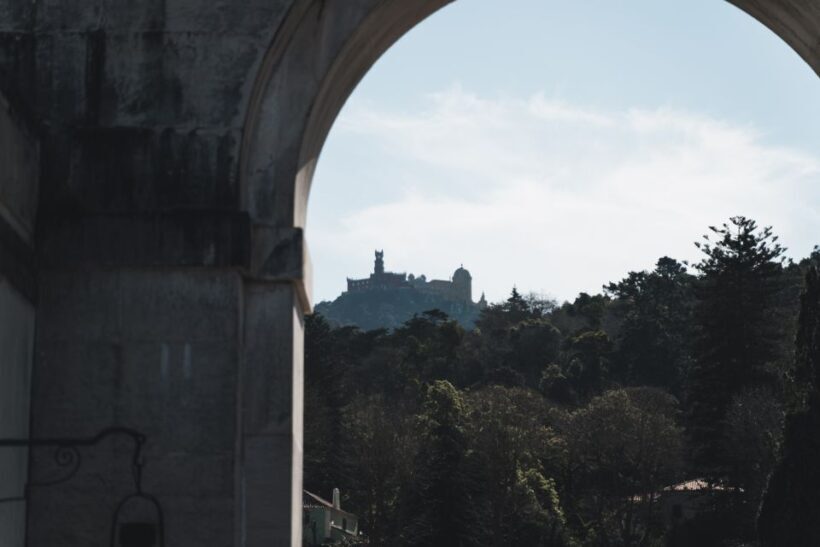 Sintra: Jeep Safari Tour with Visit to Pena Palace - Key Points
