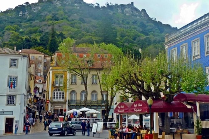 Sintra, Regaleira, Cape Roca, and Cascais Tour : From Lisbon (Pickup included) - Cascais: Coastal Charm and Local Life