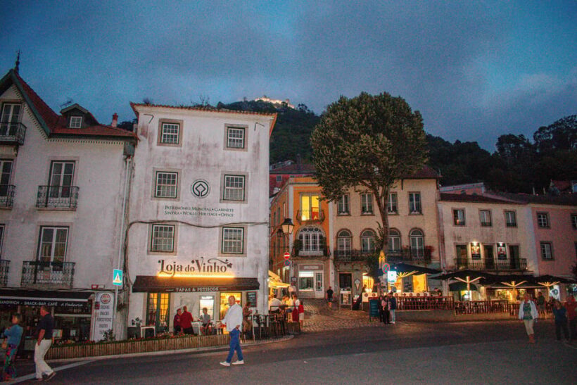 Sintra: Sightseeing Night Tour with Drinks - Exploring Sintra at Night: The Experience in Detail