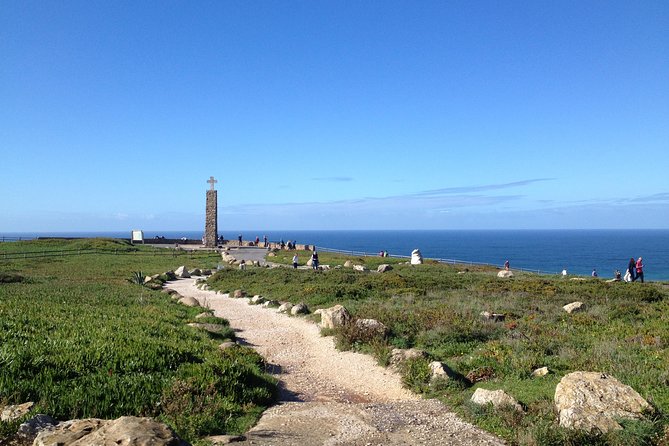 Sintra Tour 8h - The Charming Fishing Village of Cascais