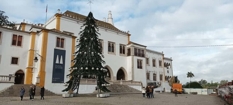 Sintra Tour Full Day by Luxury Mercedes - Lunch at Guincho Beach