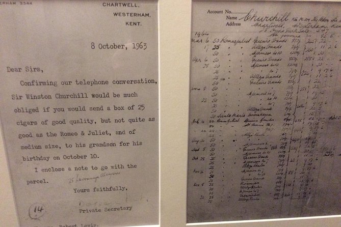 Sir Winston Churchill Private Walking Tour & War Rooms - 10 Downing Street