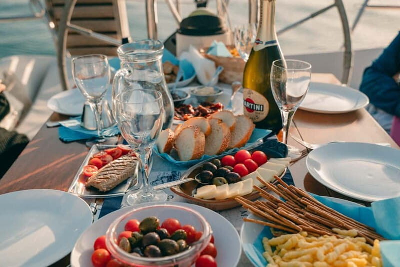 Siracusa: Aperitivo in Barca a vela - The Itinerary Breakdown