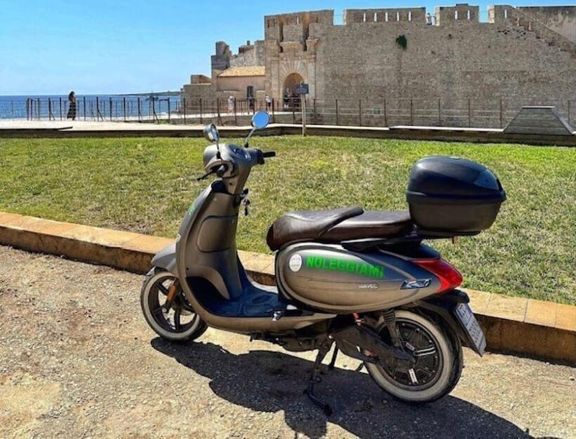 Siracusa e-scooter 125cc rental service - FAQs