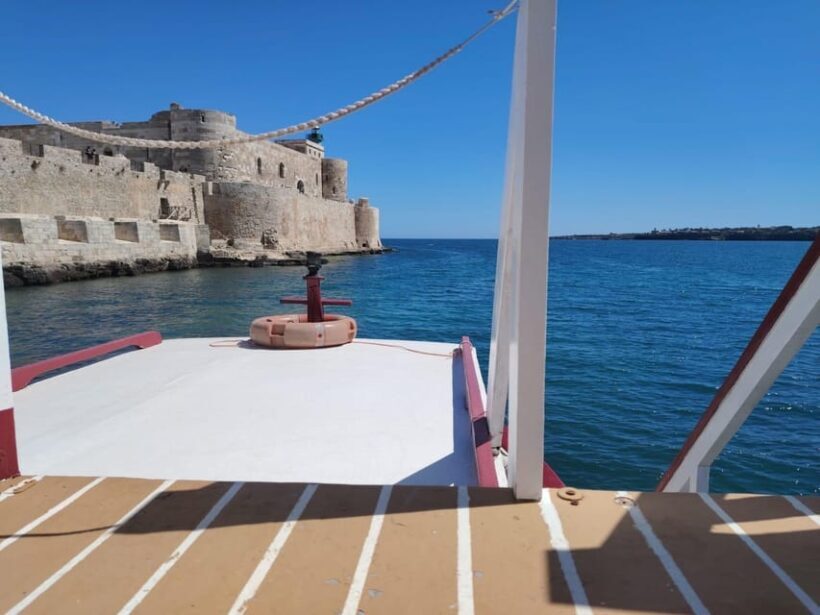 Siracusa: Ortigia and Plemmirio Boat Tour with Drinks - A Closer Look at the Experience