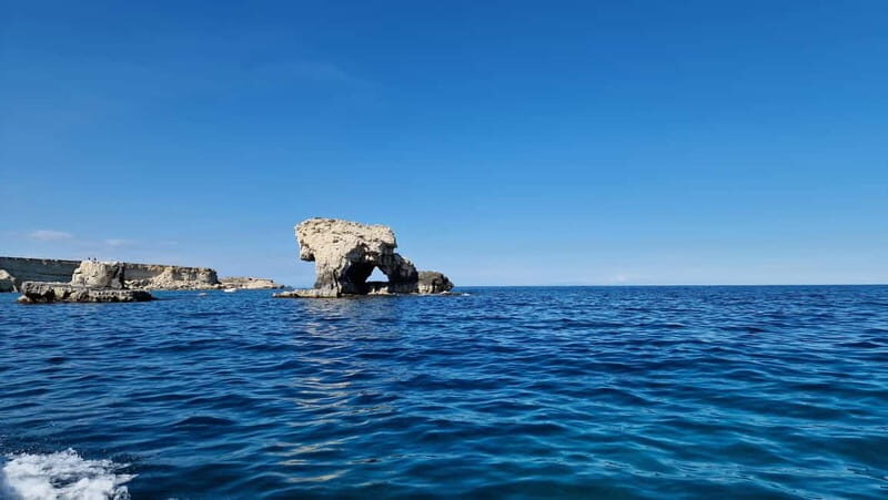 Siracusa: Ortigia +sea caves +Pillirina +fishing experience - An In-Depth Look at the Tour