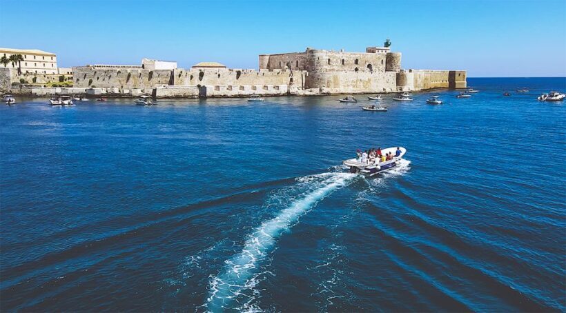 Siracusa: Private Boat Excursion to Ortigia with Prosecco - An Inside Look at the Experience