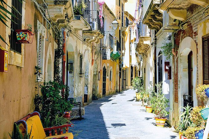 Siracusa Walking Tour with Audio and Written Guide by a Local - Wrapping It Up