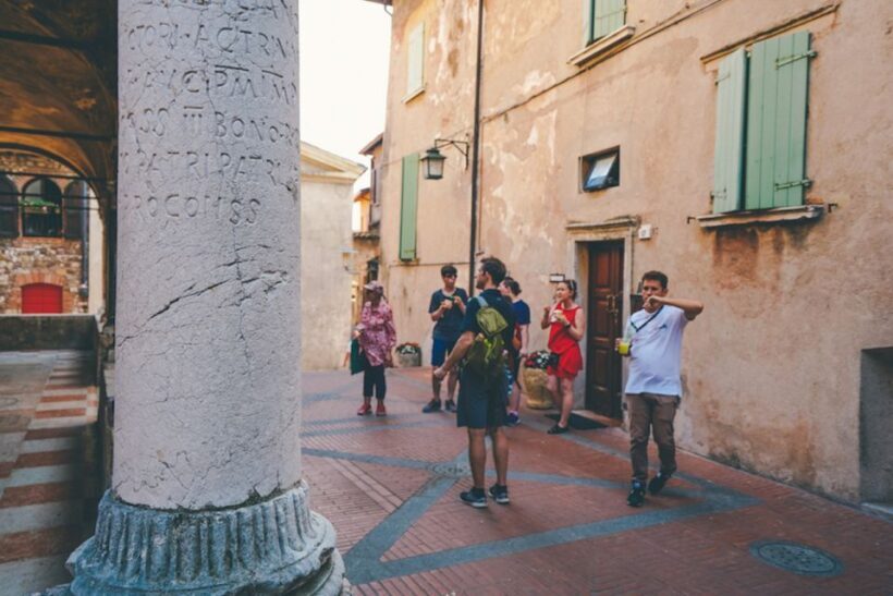 Sirmione: Lake Garda Boat, Grotte di Catullo & Walking Tour - A Deep Dive into the Experience