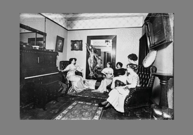 Six Women - A Historical Walking Tour - A Closer Look at the "Six Women" Walking Tour