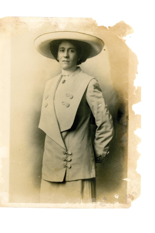 Six Women - A Historical Walking Tour - Practical Details