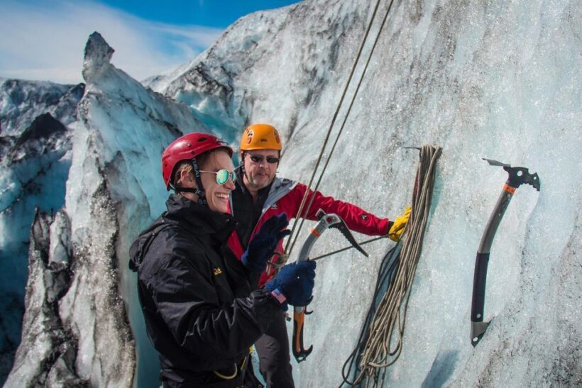 Skaftafell: Glacier Hike and Ice Climbing Guided Experience - The Landscape and Views