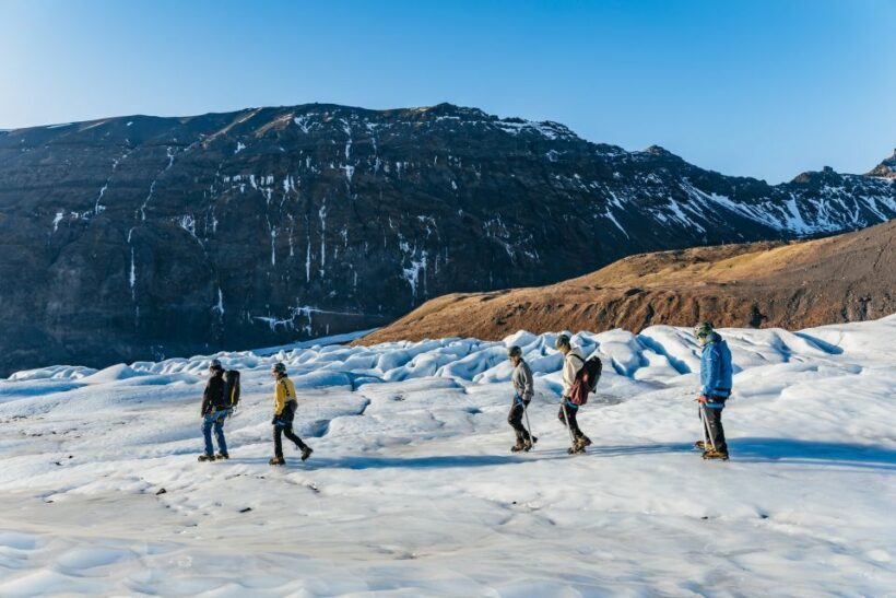 Skaftafell National Park: Falljokull Glacier Easy Hike - The Surroundings and Views
