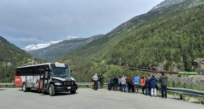 Skagway: Klondike Highway & Yukon Bus Tour with Husky Kennel - The Sum Up