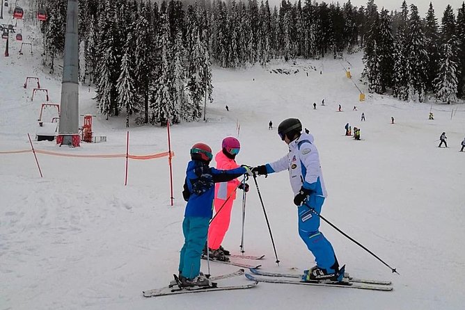 Ski / Snowboard Lessons on the Slopes of Poiana Brasov - Skill Level Accommodation