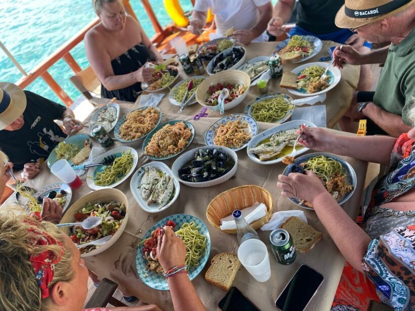 Skiathos: Traditional Boat Cruise with Swim Stops & Lunch - Key Points