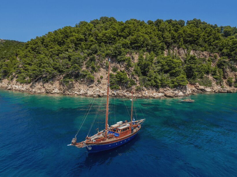 Skiathos: Wooden Sailboat Full- or Half-Day Trip with Meal - Key Points