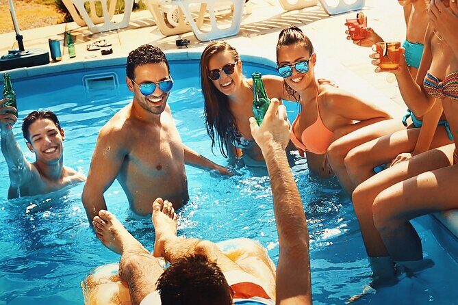 Skip-the-Line at Vegas Clubs with a Party Bus! - Who Should Consider This Tour?
