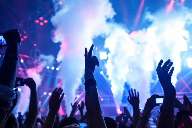 Skip-the-Line at Vegas Clubs with a Party Bus! - The Sum Up: Is It Worth It?