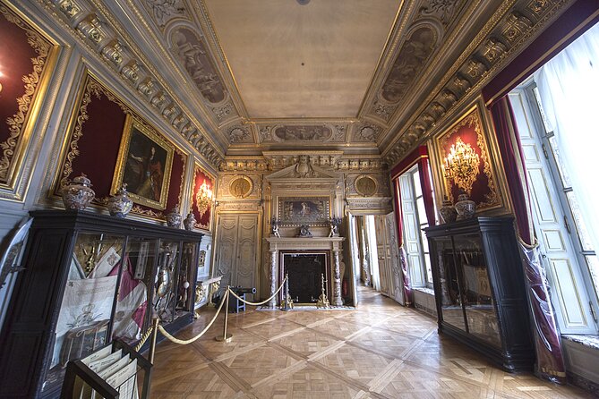 Skip-the-line Château de Chantilly Trip by Car from Paris - The Experience: What You Can Expect