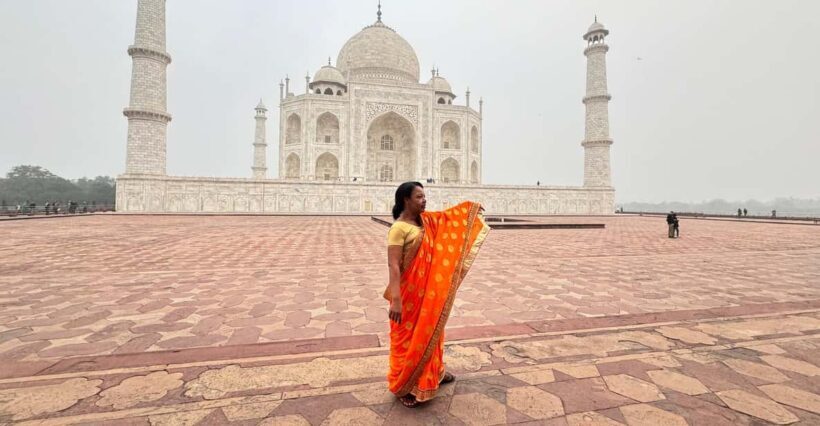 Skip the line entry tickets with great photos. - Discover the Taj Mahal Without Waiting in Line: A Practical Tour Review