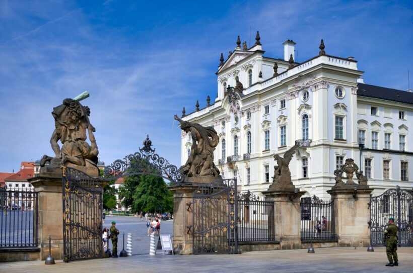 Skip-the-line Lobkowicz Palace Private Tour & Concert - FAQ