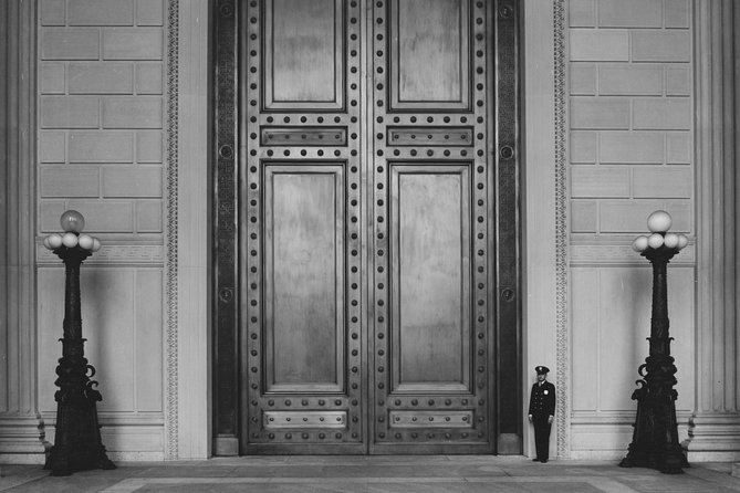 Skip-the-line National Archives Building Exclusive Guided Tour - The Itinerary in Detail
