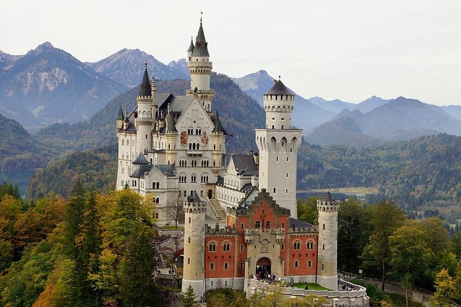 Skip-The-Line Neuschwanstein Castle Tour From Munich - Inclusions and Logistics
