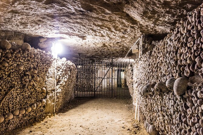 Skip the Line Paris Catacombs Tour Review - Meeting and Pickup Information