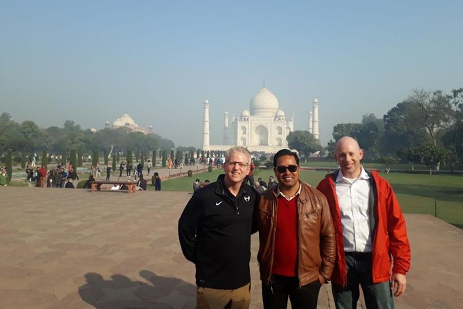 Skip the Line: Taj Mahal & Agra fort tour by Superfast train - Return Journey and Reflection