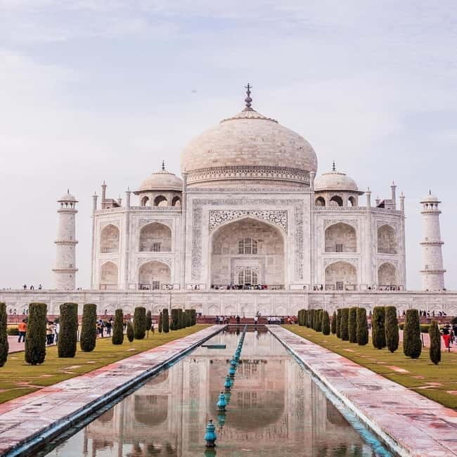 Skip the line Taj Mahal guided tour with High Value entrance - Introduction