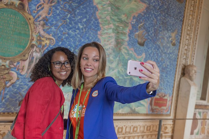 Skip the Line: Ticket to the Vatican Museum & Sistine Chapel - Navigating the Sistine Chapel