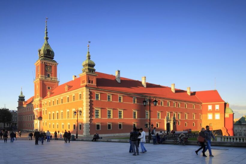 Skip-the-Line Warsaw Royal Castle Private Guided Tour - Exploring the Tour: A Deep Dive