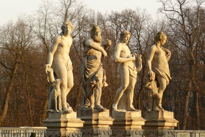 Skip-the-Line Wilanow Palace and Gardens Private Guided Tour - What Makes This Tour Stand Out