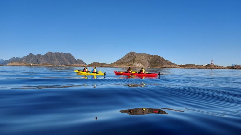 Skrova Island : 3hours Guided Kayak Tour - An In-Depth Look at the Skrova Kayak Tour